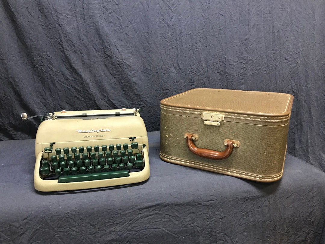 Vintage Remington Rand Letter Riter Manual Typewriter. Vintage ...