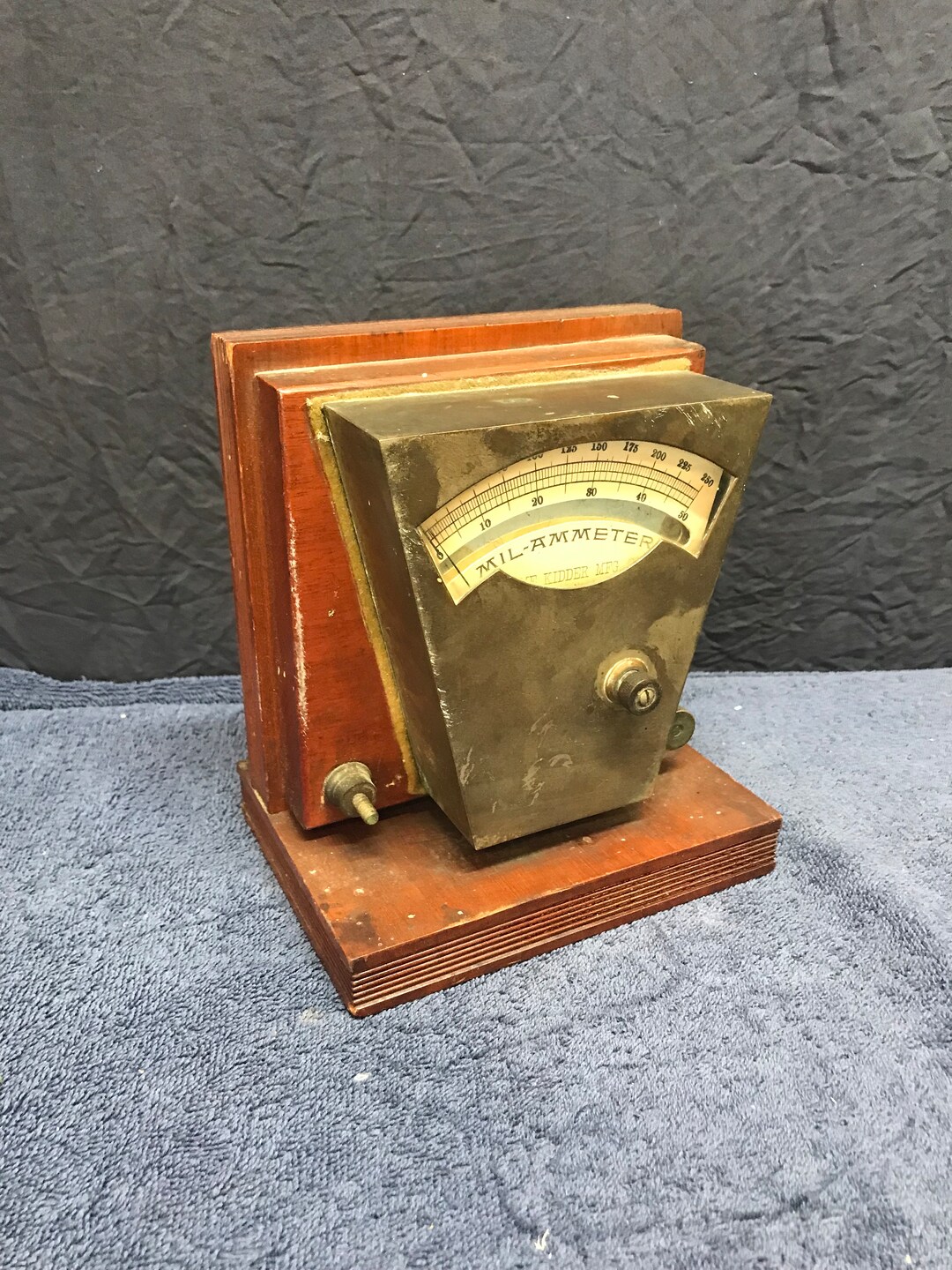 Vintage Desktop Mil Ammeter, Ammeter Meter, Bench Top Ammeter ...
