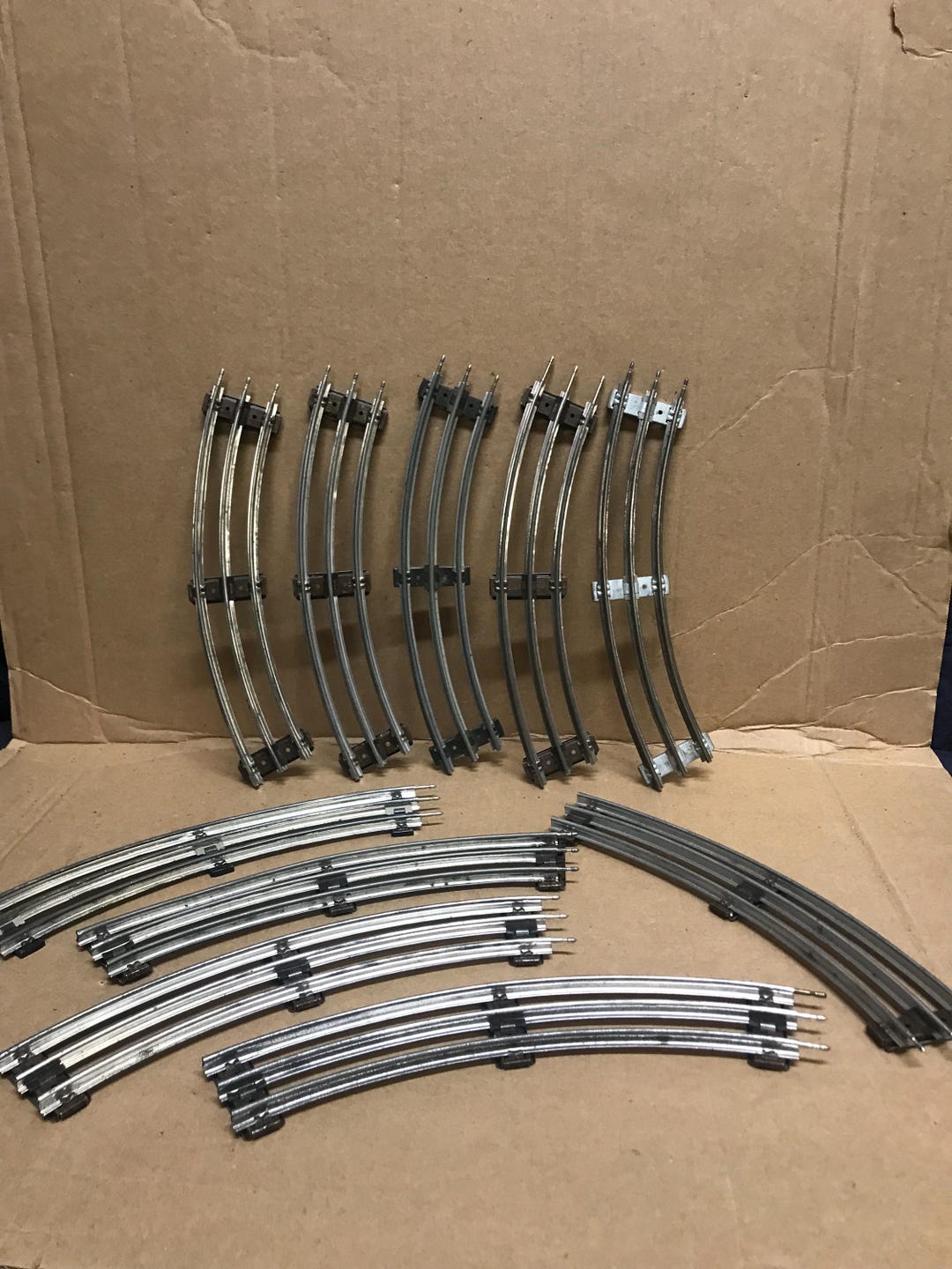 Ten Piece Lot of O Gauge Curved Track. Mixed Manufacture Curved Track ...