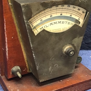 Vintage Desktop Mil Ammeter, Ammeter Meter, Bench Top Ammeter ...