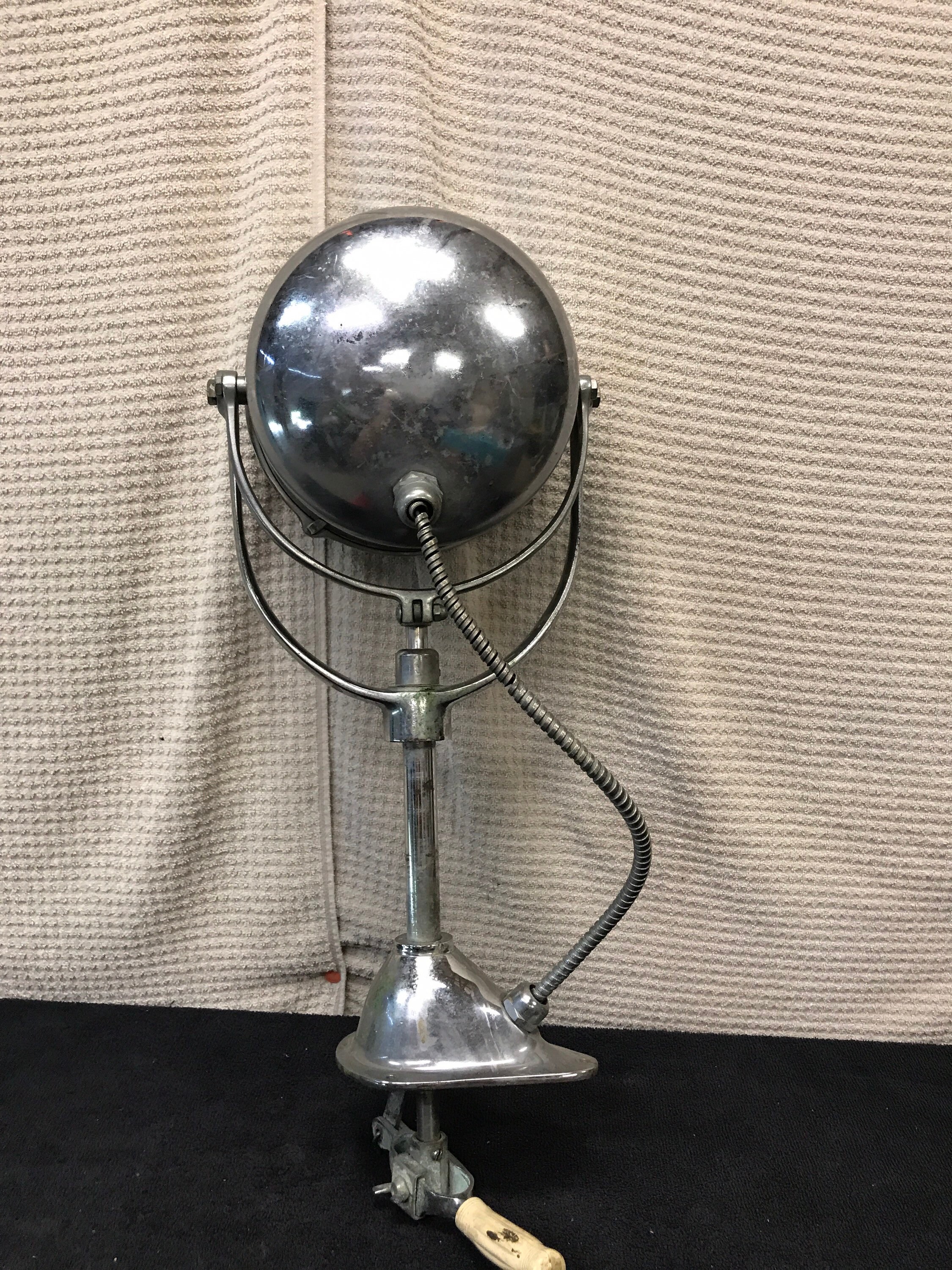 Vintage spotlight. The Portable Light Company Inc. model 173 | Etsy