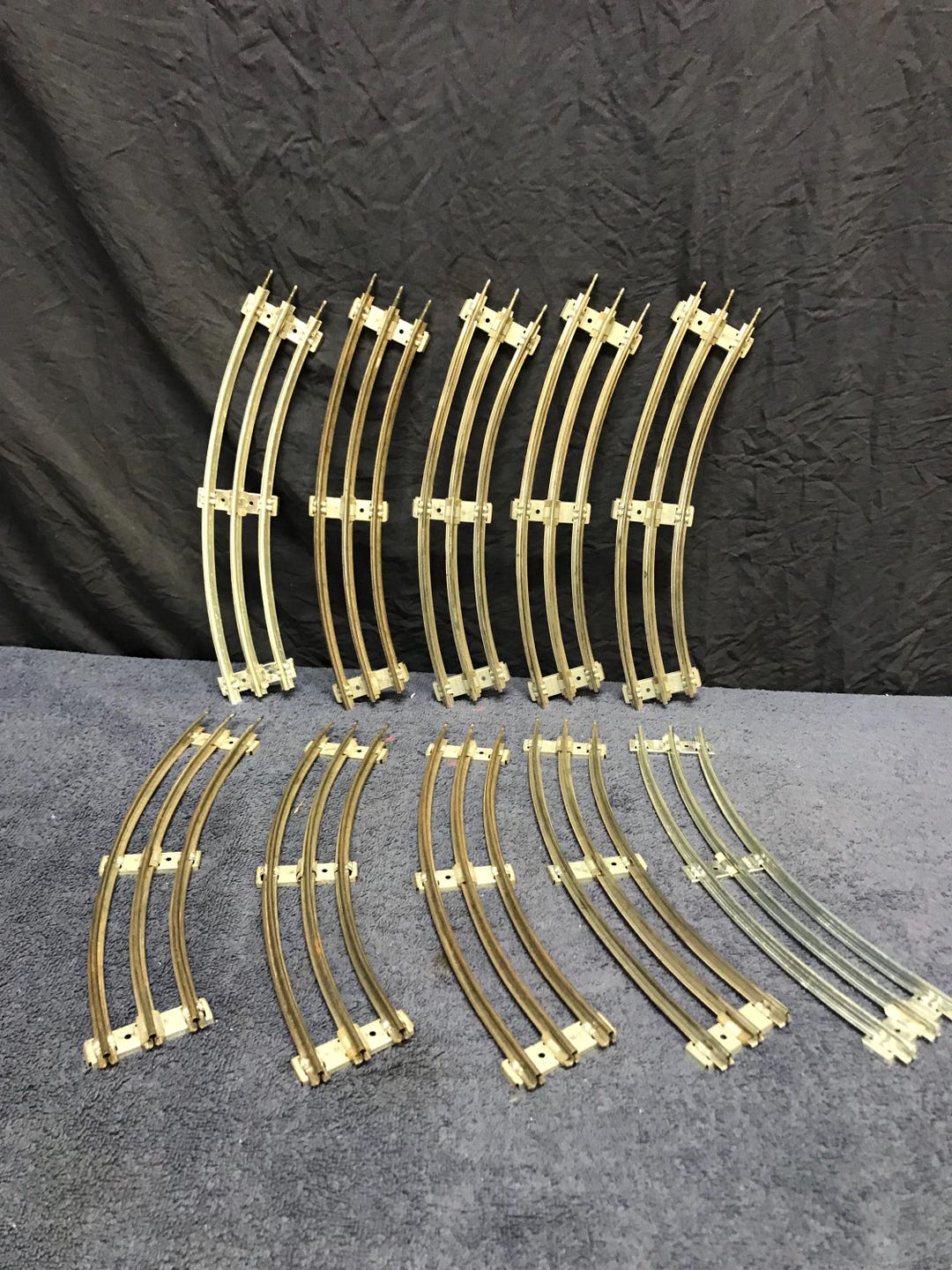 Vintage Ten Piece 027 Gauge Curved Model Train Track. - Etsy