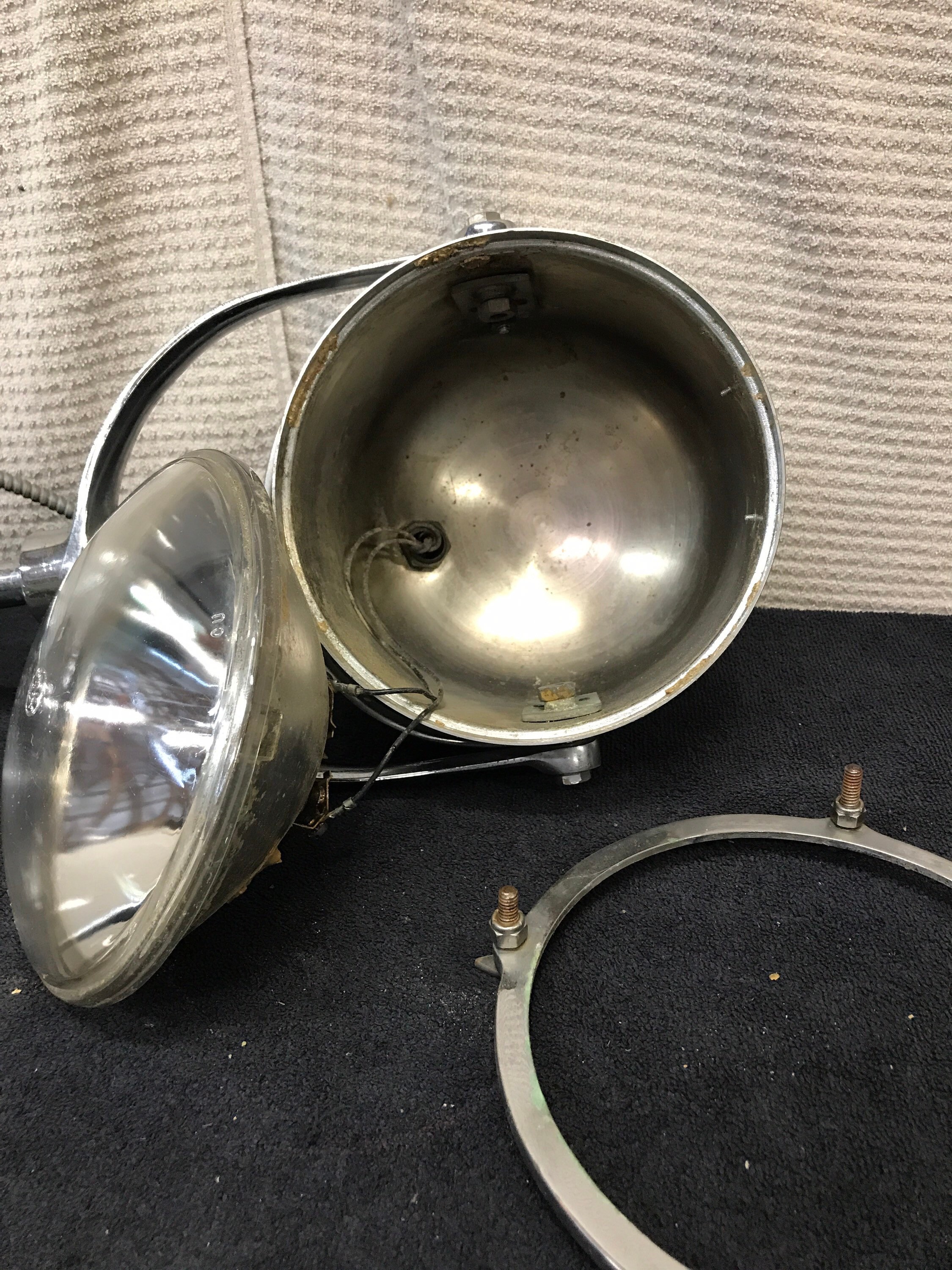 Vintage spotlight. The Portable Light Company Inc. model 173 | Etsy