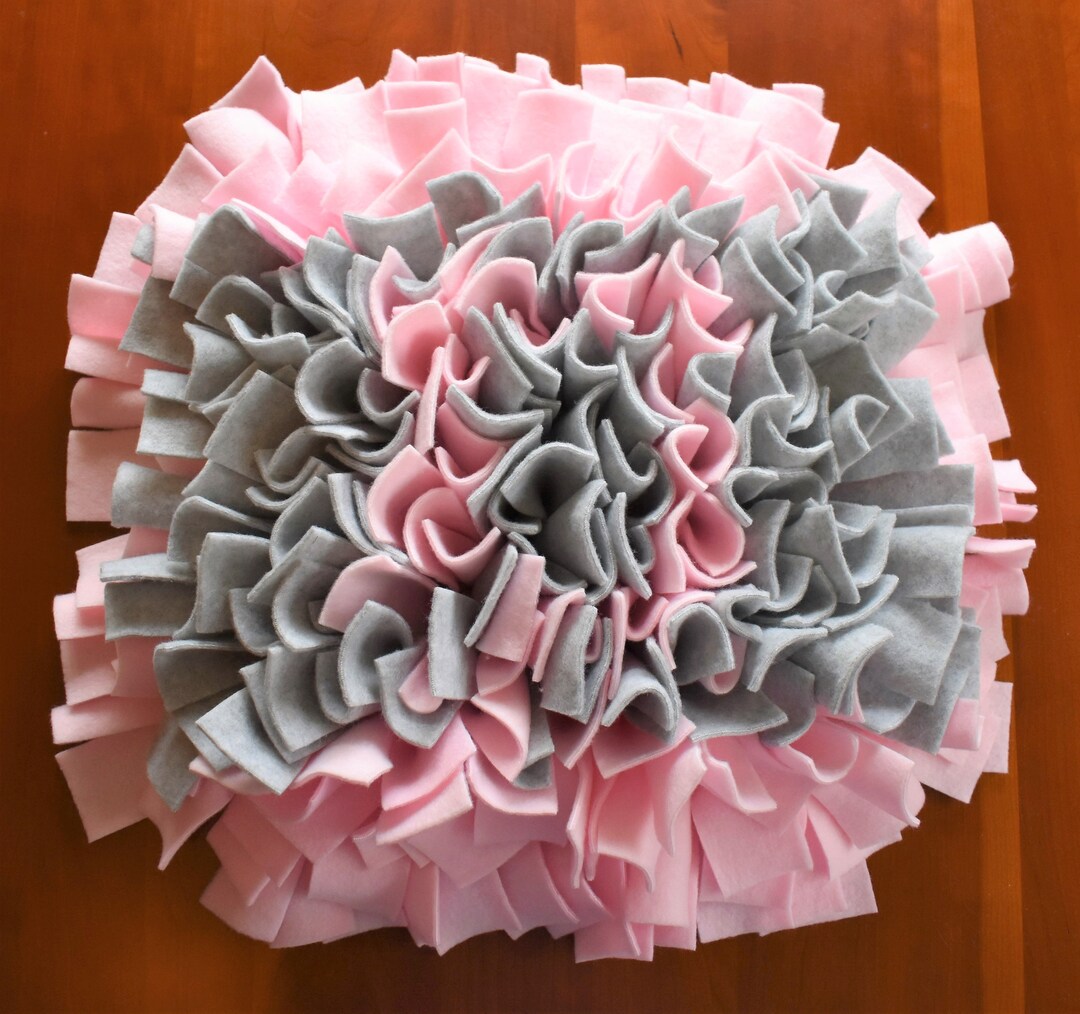 Nose-n-nibble Premium Snuffle Mat: Food Foraging Fun for Dogs, Cats ...