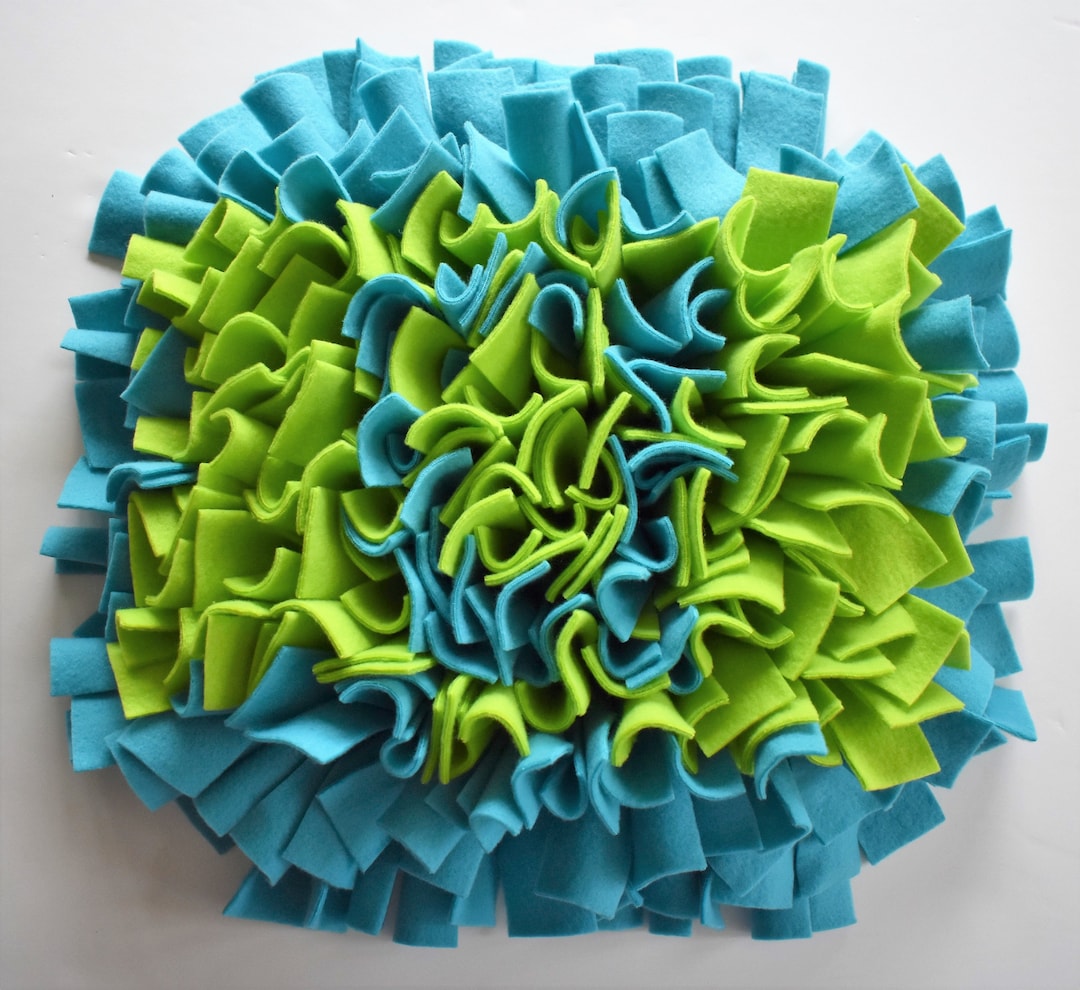 Nose-n-nibble Premium Snuffle Mat: Food Foraging Fun for Dogs, Cats ...