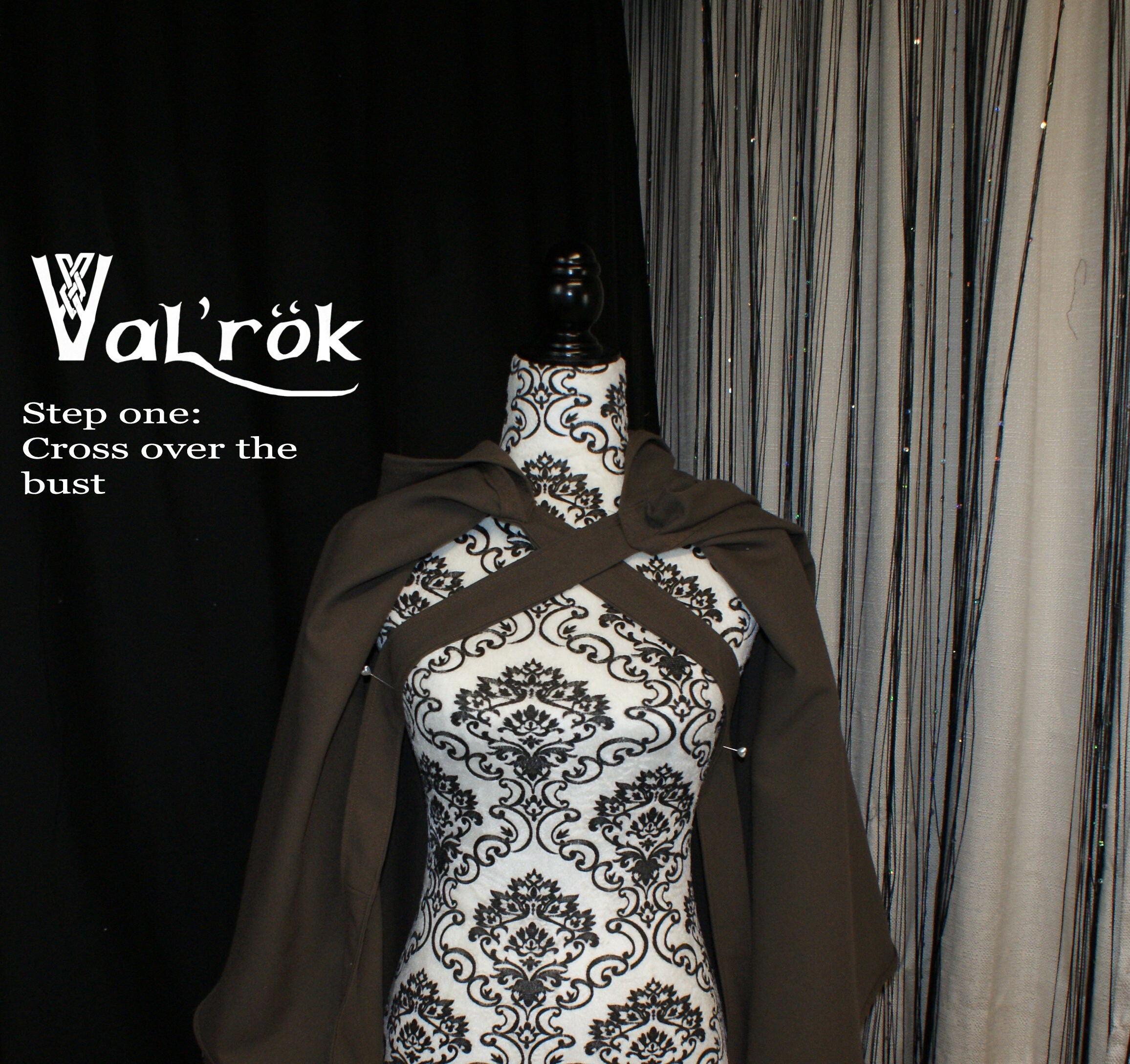 Rogue Cloak by Val'rök Man Hooded Cape Black Hood LARP | Etsy Canada