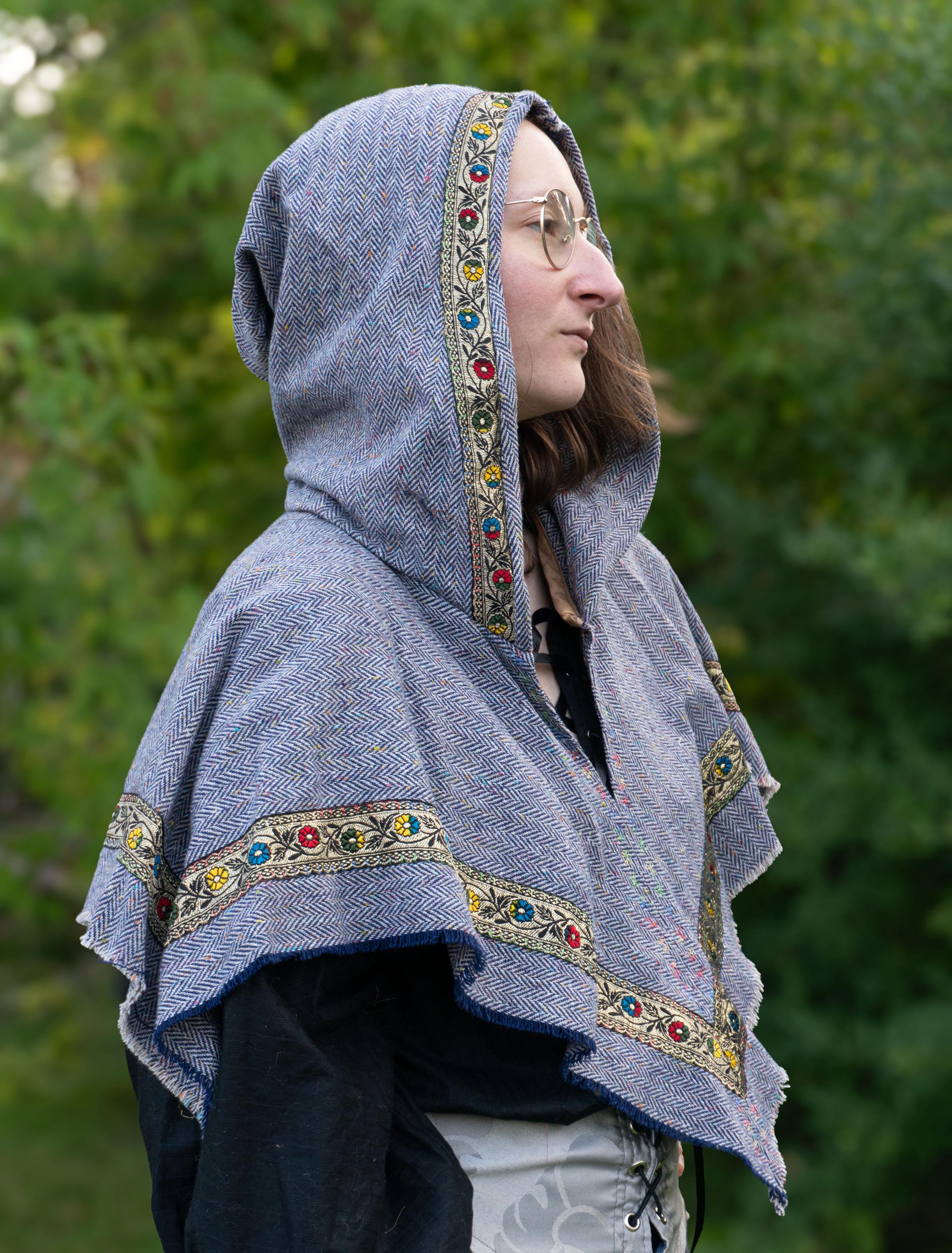 Short Triangle Cloak With Pointy Hood Inheringbone Rainbow Speckle *in ...
