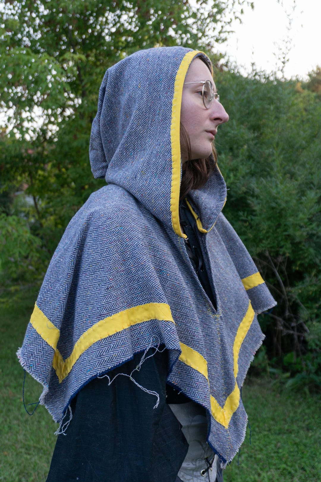 Short Triangle Cloak With Pointy Hood Inheringbone Rainbow Speckle *in ...