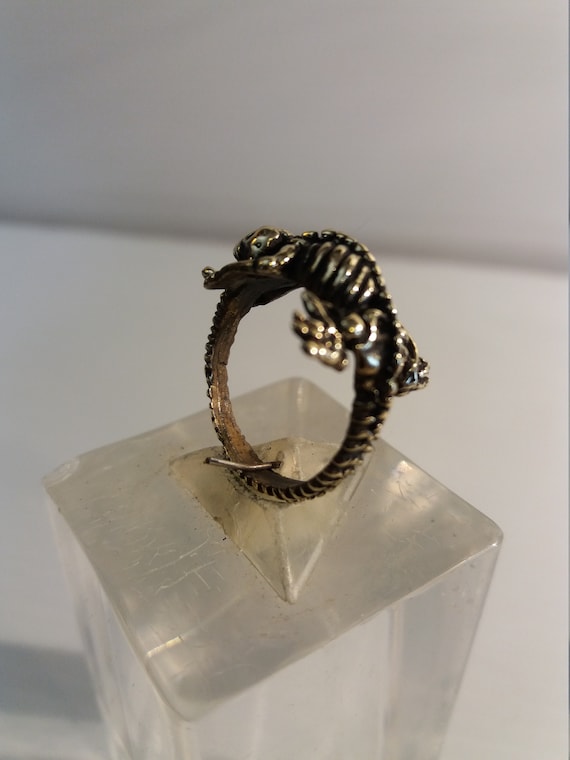 Bronze lizard skeleton ring - Gem