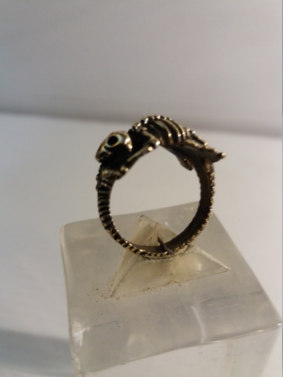Bronze lizard skeleton ring - Gem
