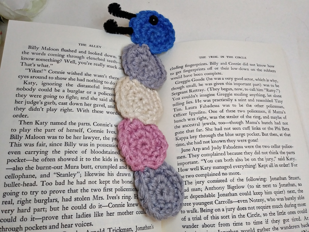 Amigurumi Caterpillar Bookmark. Crochet Caterpillar Bookmark. Page ...
