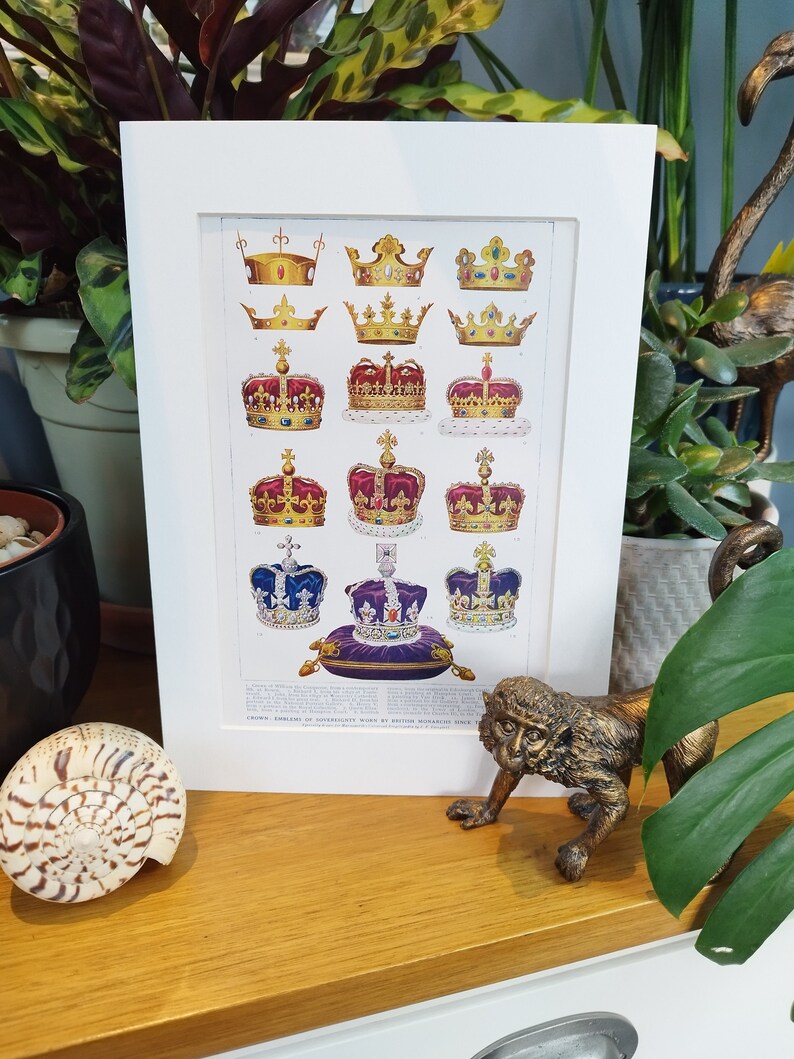 Vintage 1940s Crowns Emblems of Sovereignty Worn by British Monarchs ...