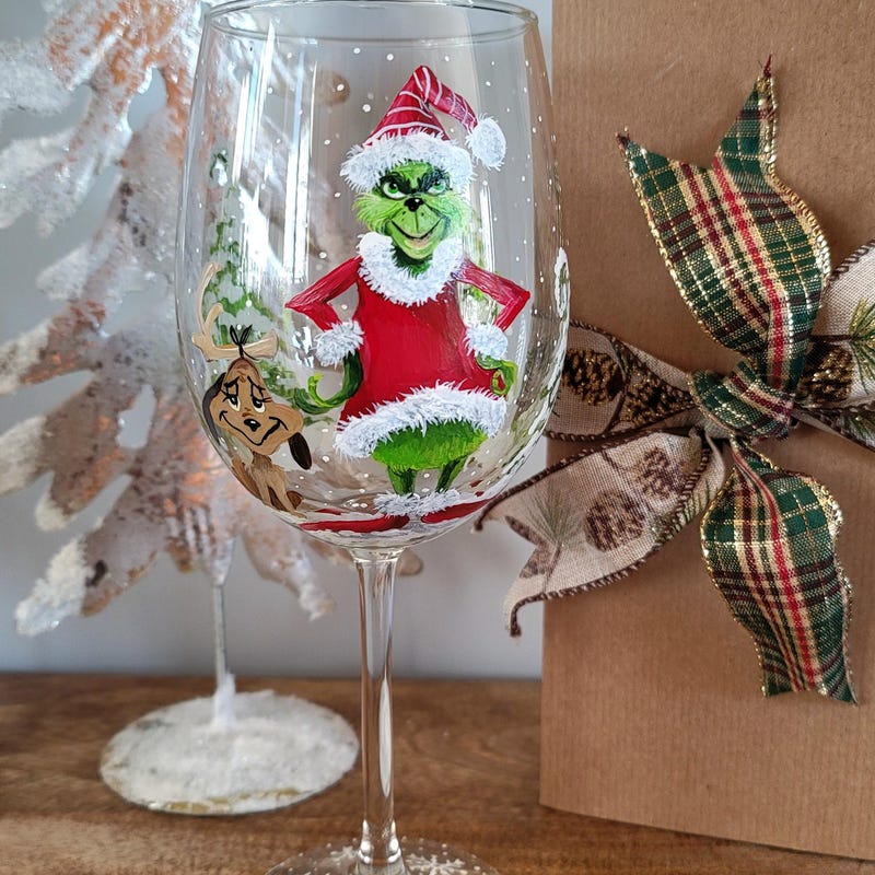 Grinch Wine Glass - Etsy