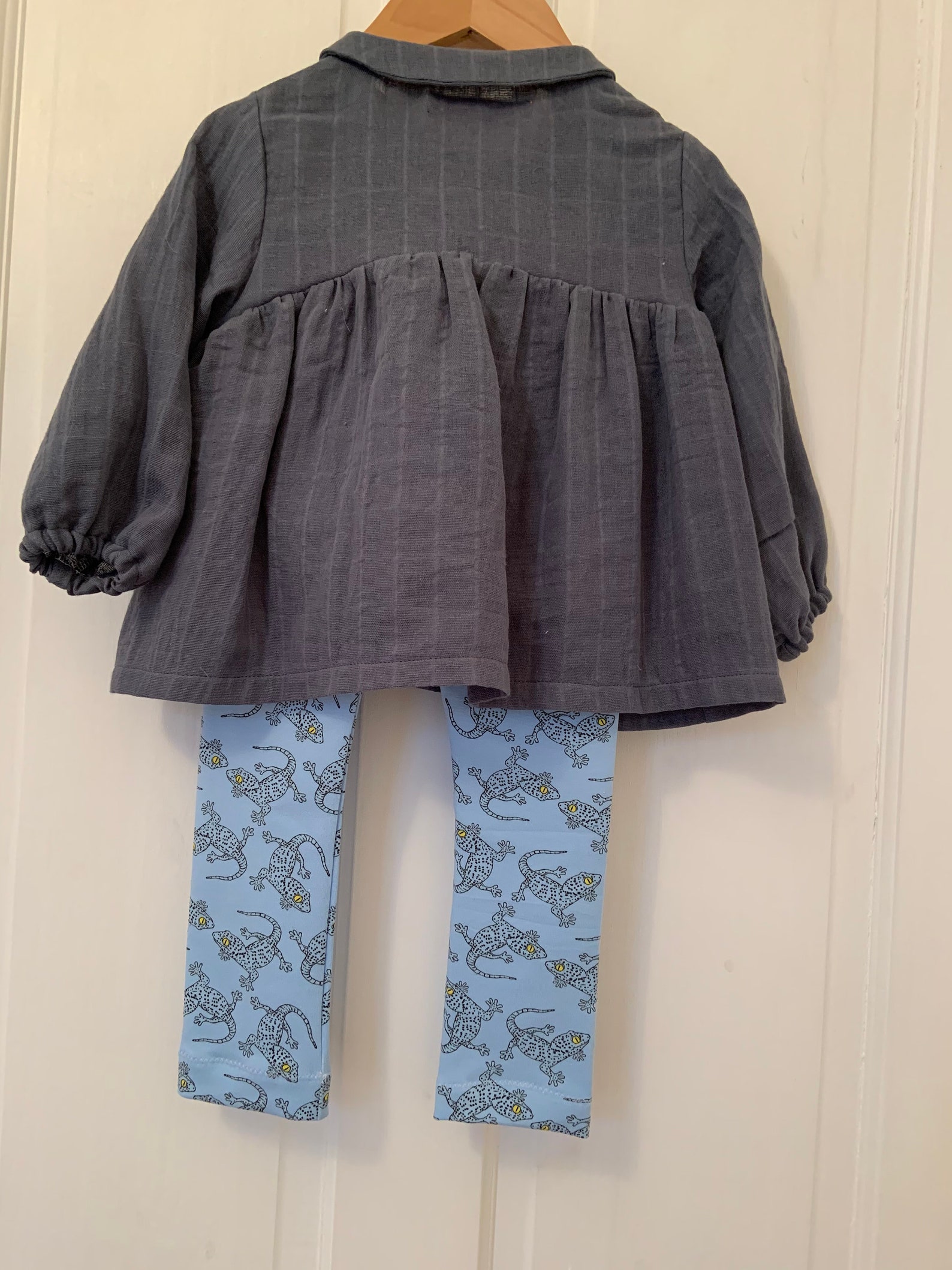 Musselin Bluse, blaues Musselin Top, Feines Musselin Top mit Bubikragen ...