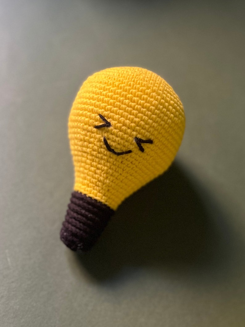 Crochet Bulb Amigurumi Pattern, Easy Toy Pattern, V Sign Amigurumi ...