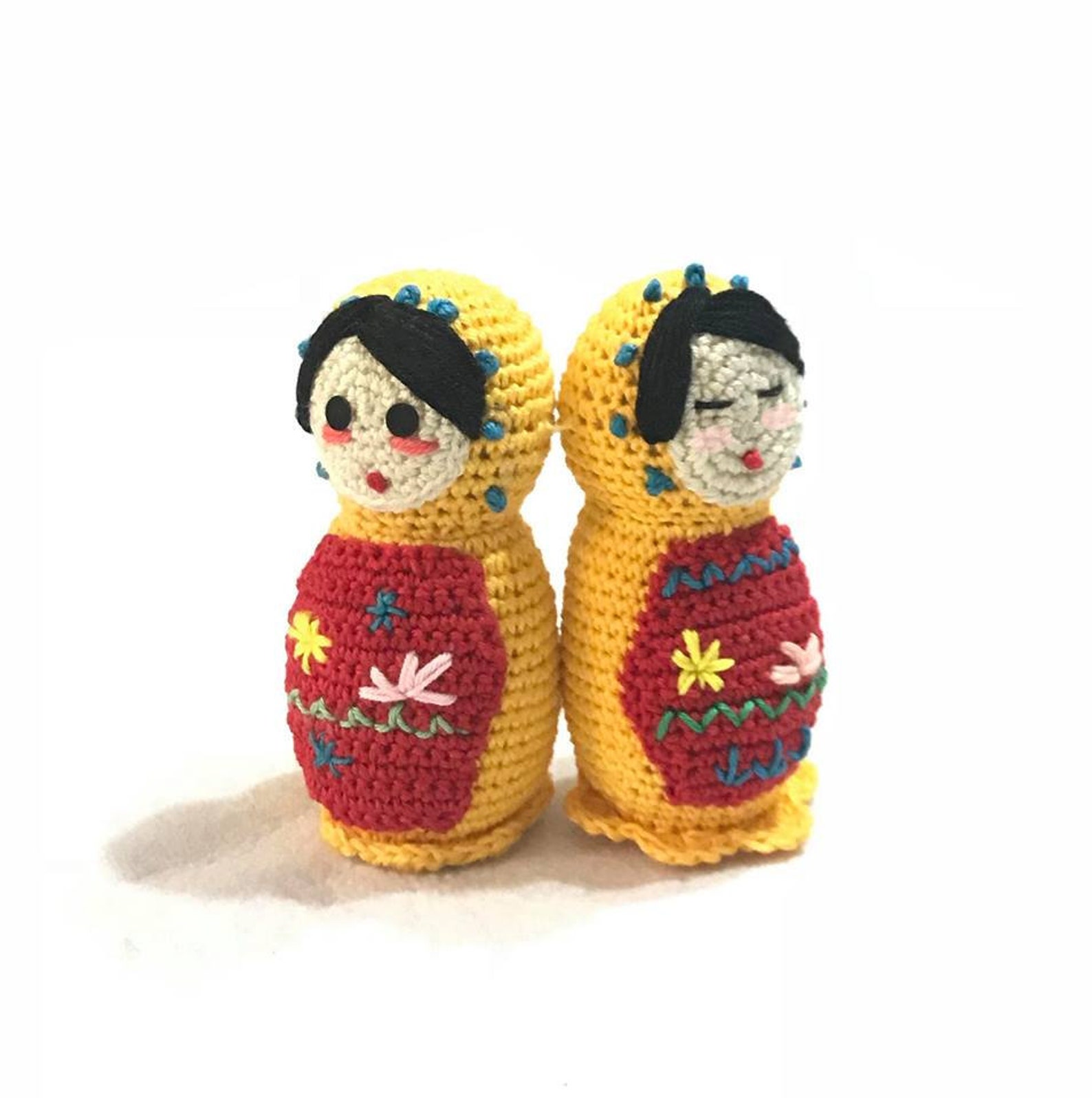 Crochet Matryoshka Doll Pattern: Easy Amigurumi Russian Doll Keychain ...