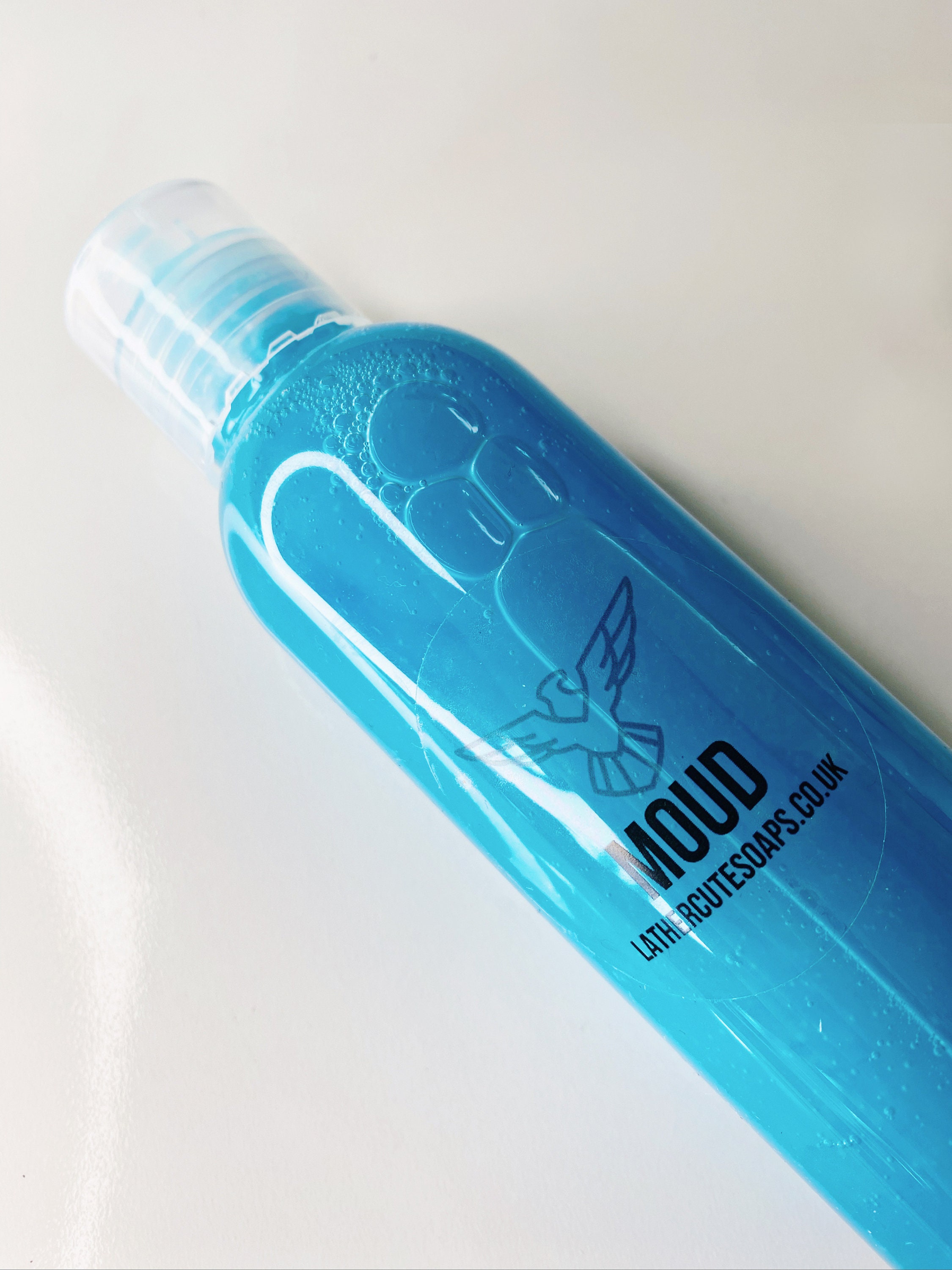 Oud Wood Shower Gel // Mens Fragrance Shower Gel // Natural Mens Shower ...