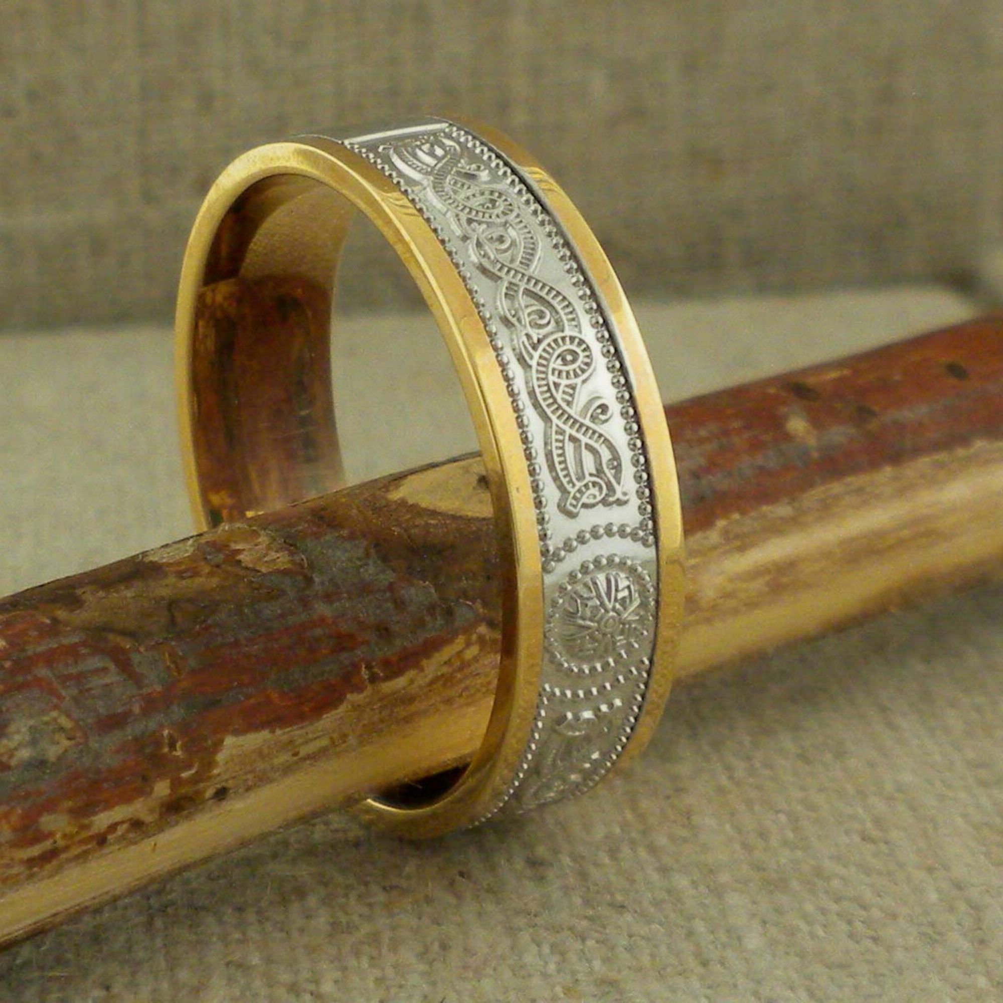 14K Gold Irish Celtic Warrior Shield Wedding Band, Boru Jewelry, Size ...