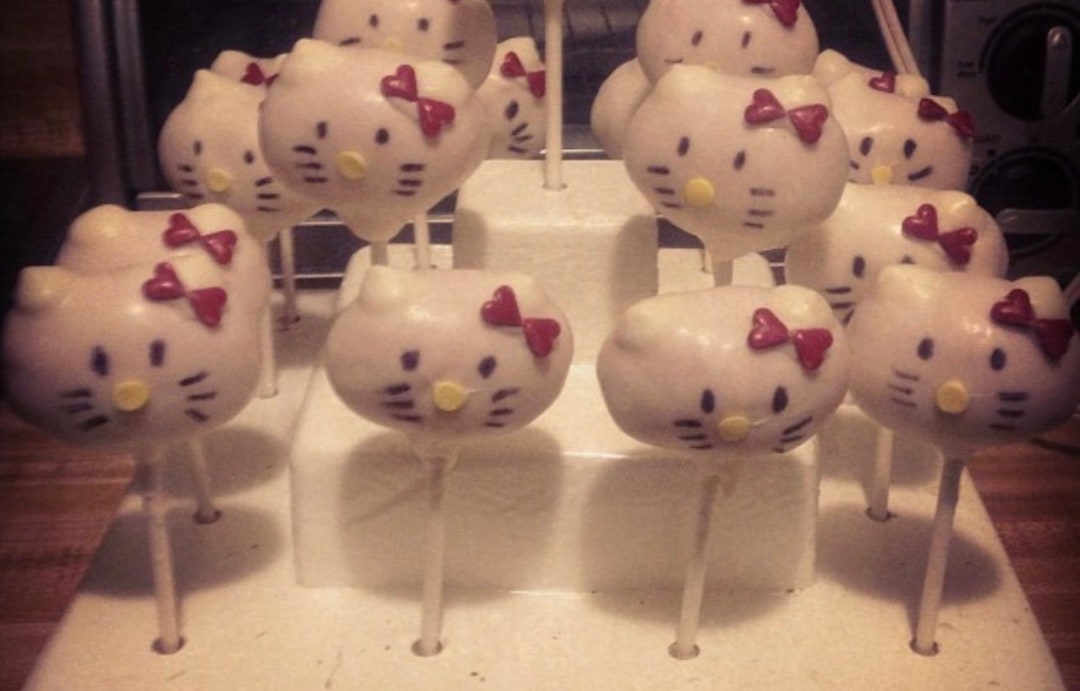 Hello Kitty Cake Pops - Etsy