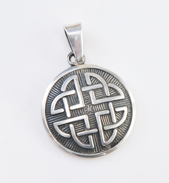 Sterling Silver Celtic Knot Medallion Pendant - Gem