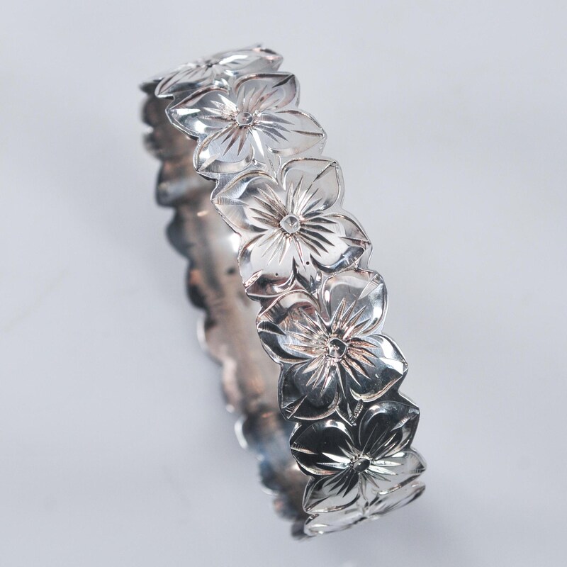 Flower Bangle - Etsy