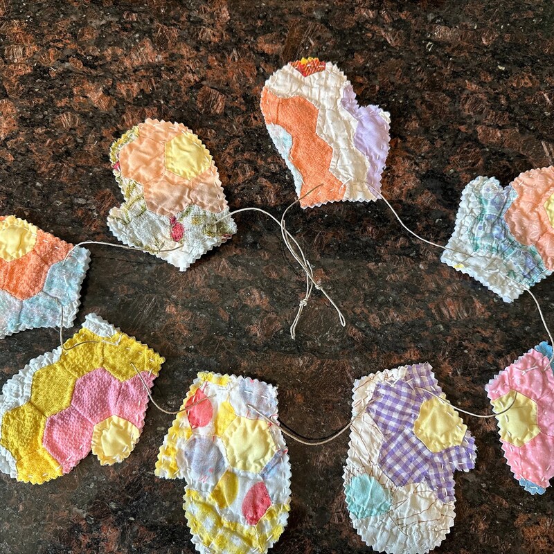 Mitten Garland - Etsy