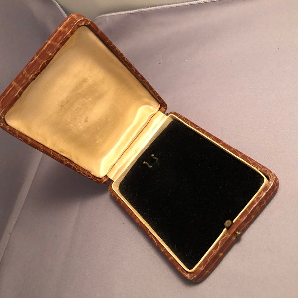 Antique Button Box - Etsy