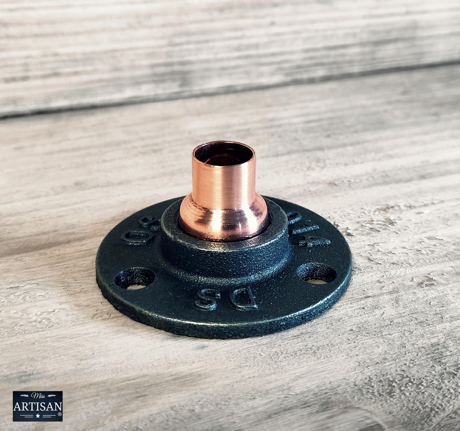 15mm, 22mm, 28mm Copper Cast Iron Floor / Wall Flange Pipe Mount for ...