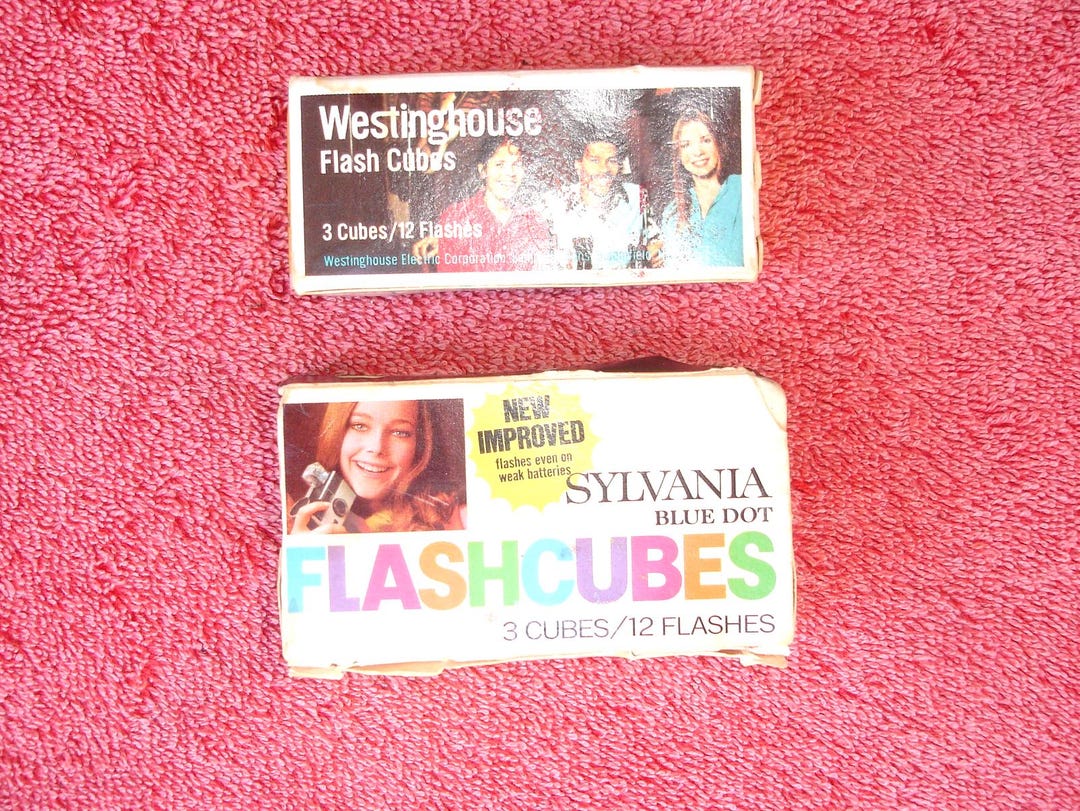 5 Flash Cubes 20 Flashes 3 Westinghouse and 2 Sylvania Blue Dot ...