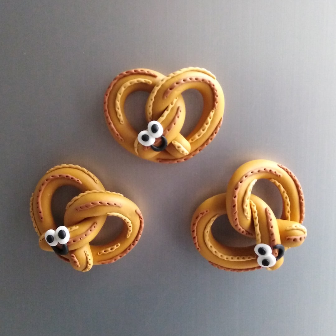 Pretzel Magnet Pretzel Lover Cute Pretzel Food Themed Gift - Etsy