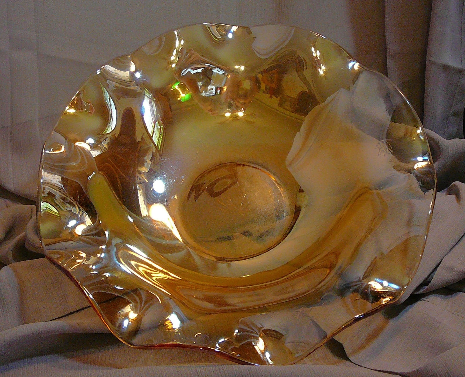 Gold Depression Glass Fruit Bowl, Iris Pattern Iridescent Floragold ...