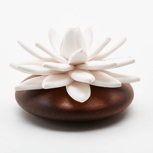 Oil Diffuser, Lotus Flower, Home Fragrance Diffuser. Natural Wood and ...