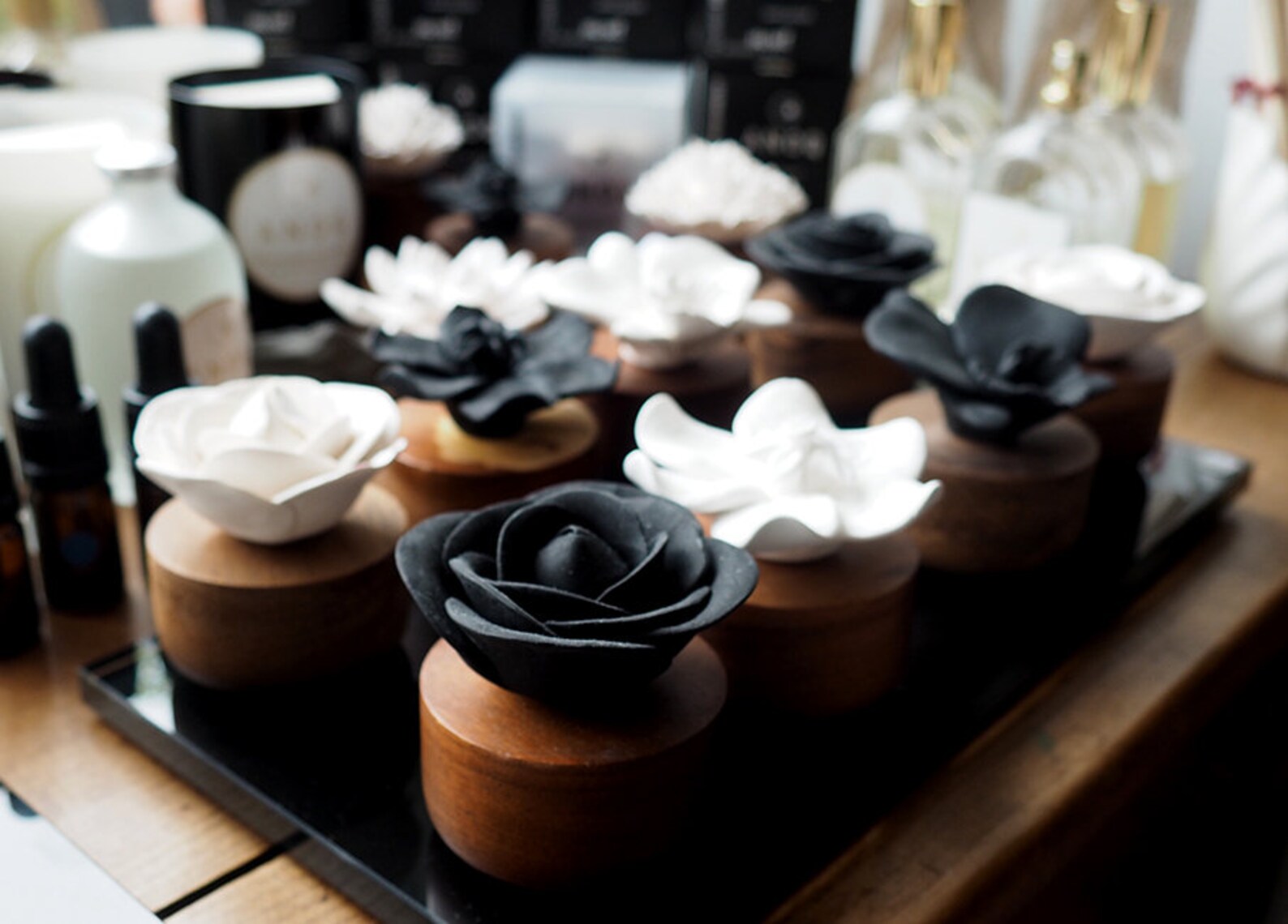 Oil Diffuser, Porcelain Rose Flower, Aroma Diffuser, Put 3 Drop of ...