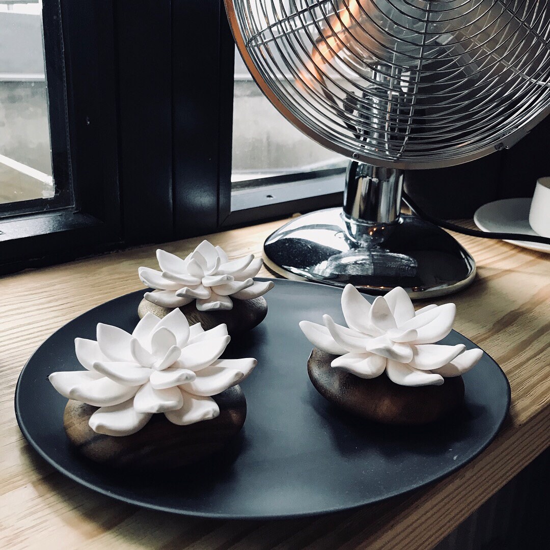 Oil diffuser air freshener Jade flower made of natural Wood | Etsy