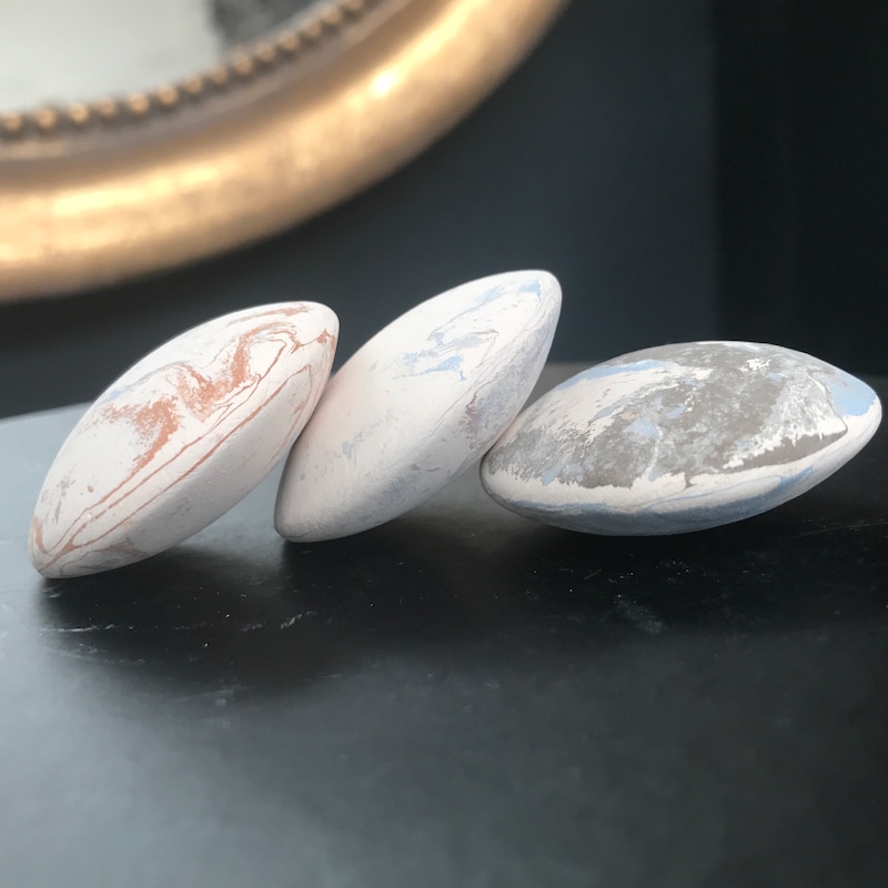 Ceramic Diffuser Pebbles - Etsy UK