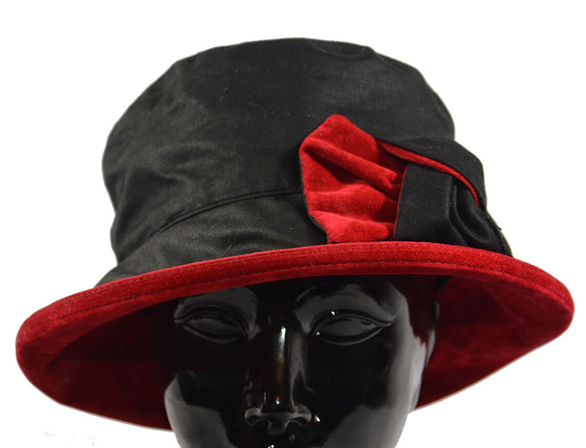 Black Scarlet Red Waxed Rainhat, Glamorous Rainproof All Year Round Hat ...