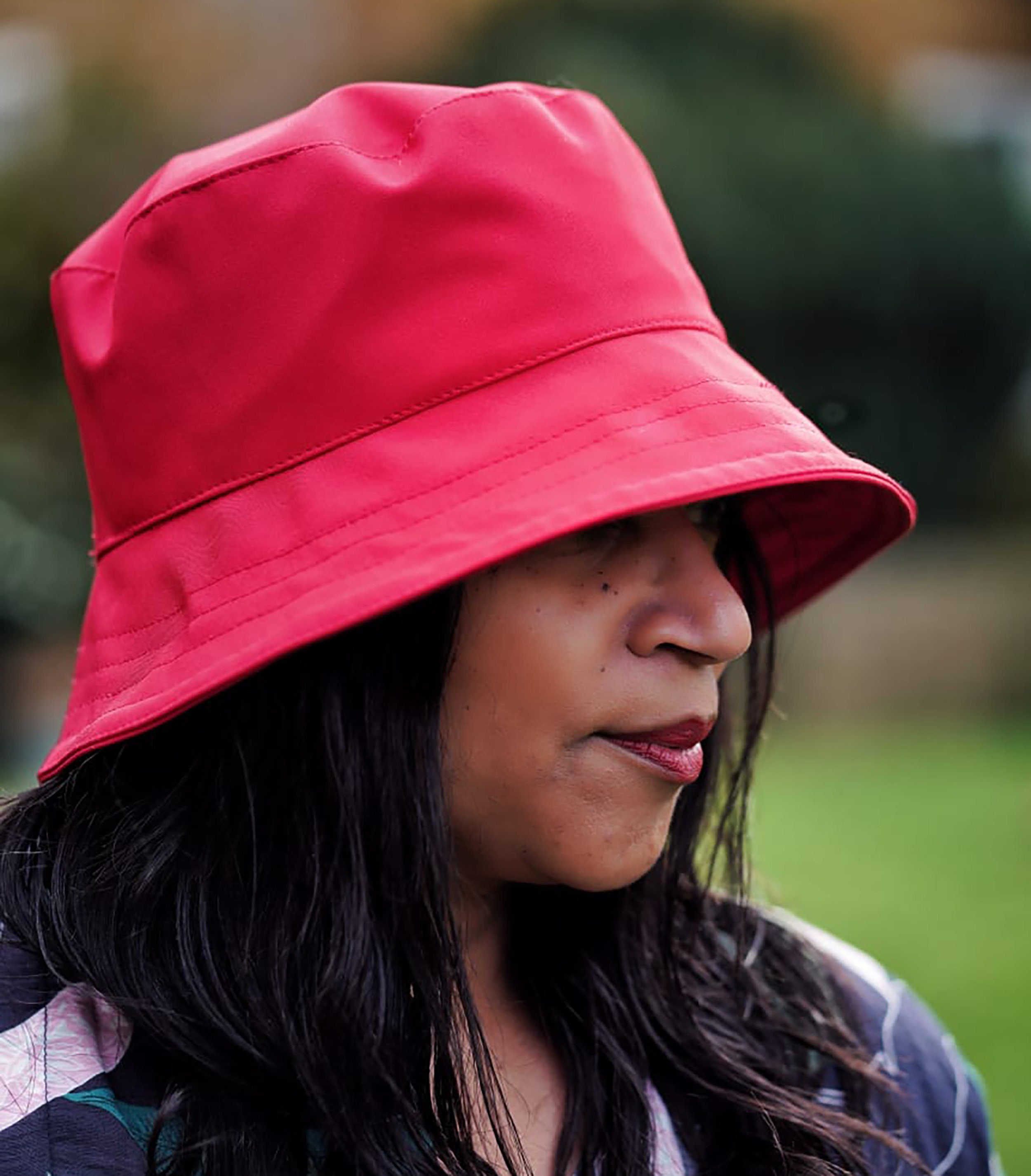 Adjustable Size Red Rainhat to Fit All Heads, Rouge Bucket Hat for ...