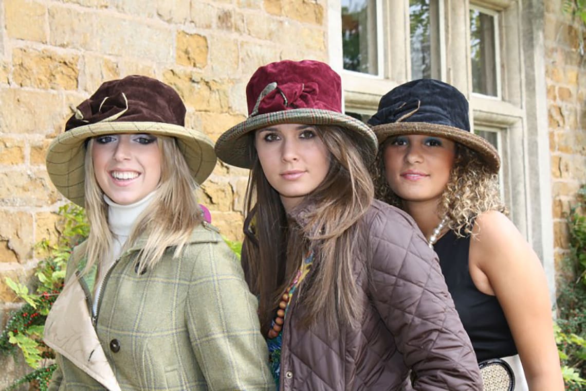 Smart Black English Hat Women Wide Brim in English Tweed | Etsy