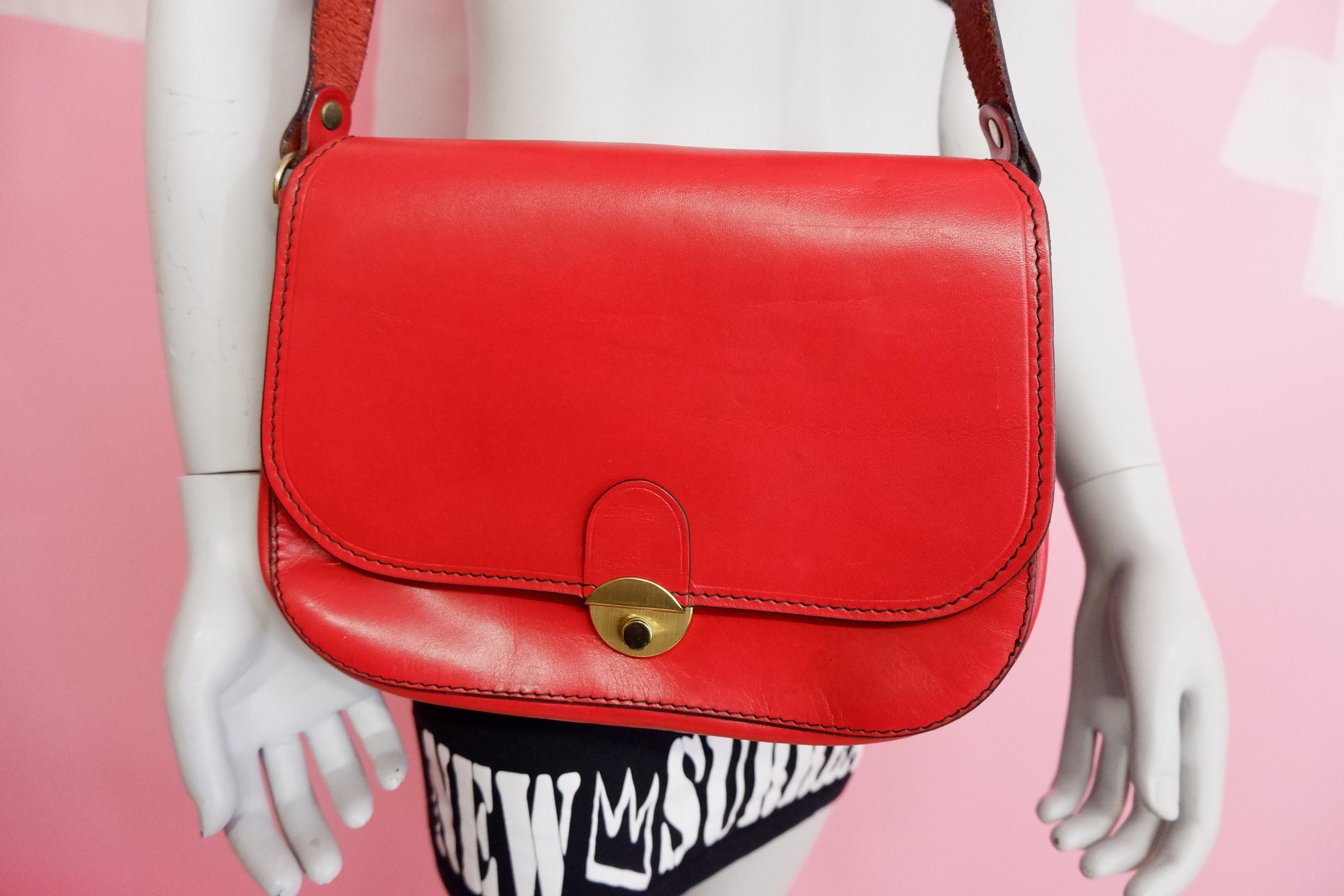 Beautiful Vintage Women's Red Shoulder Bag Medium Size | Etsy UK