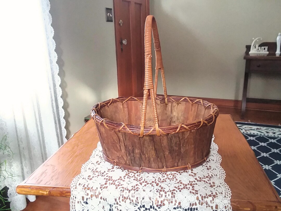 Tree Bark Basket With Handle, Wood and Wicker Basket, Rustic Cabin Home ...