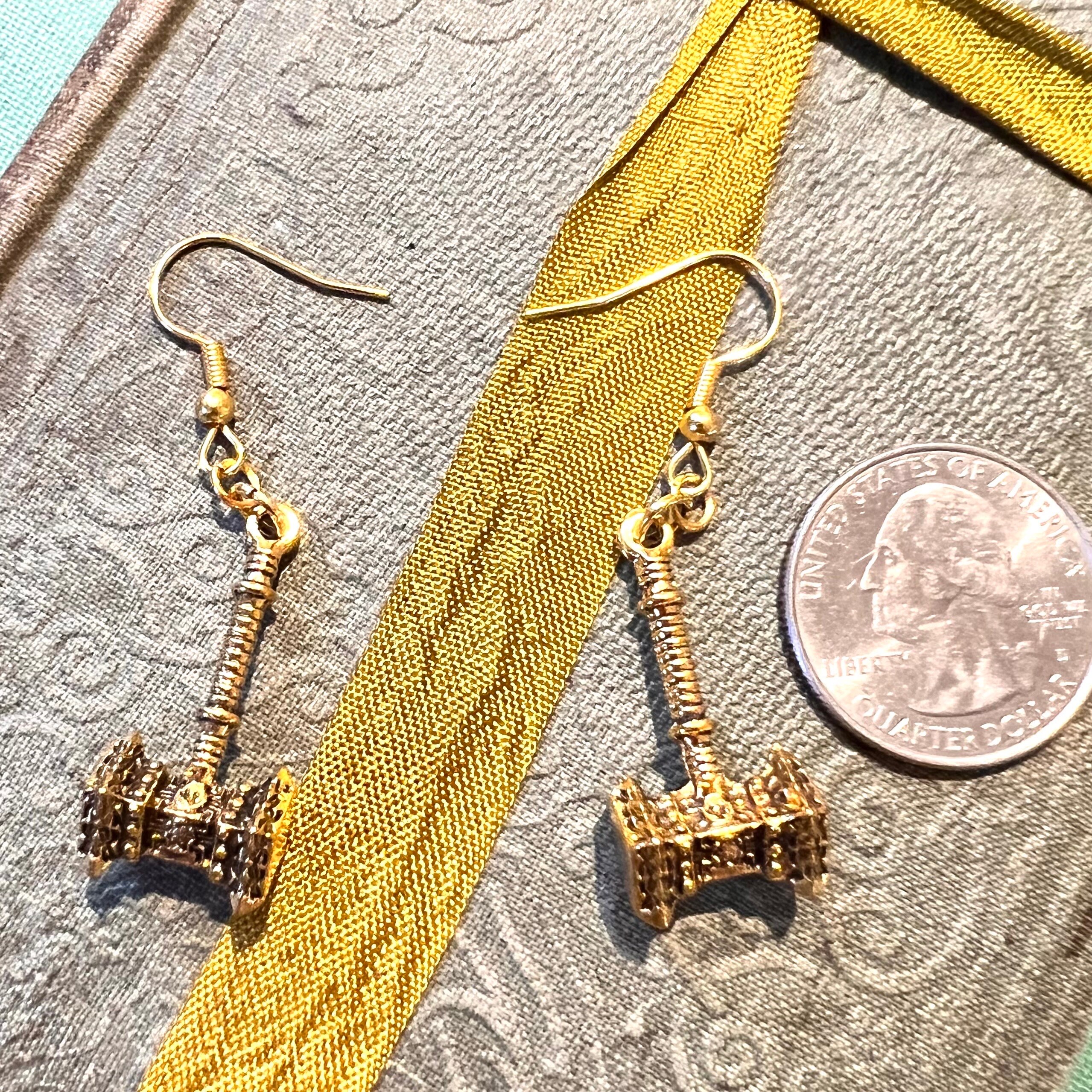 Dungeons and Dragons Jewellery. DND Jewellery. Barbarian War - Etsy