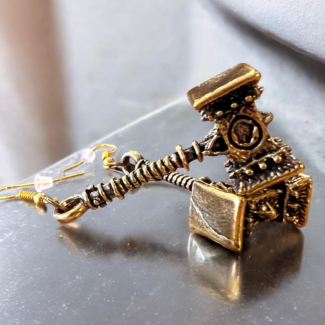 War Hammer Earrings: Gold D&D Jewelry for Barbarian/cleric - Etsy