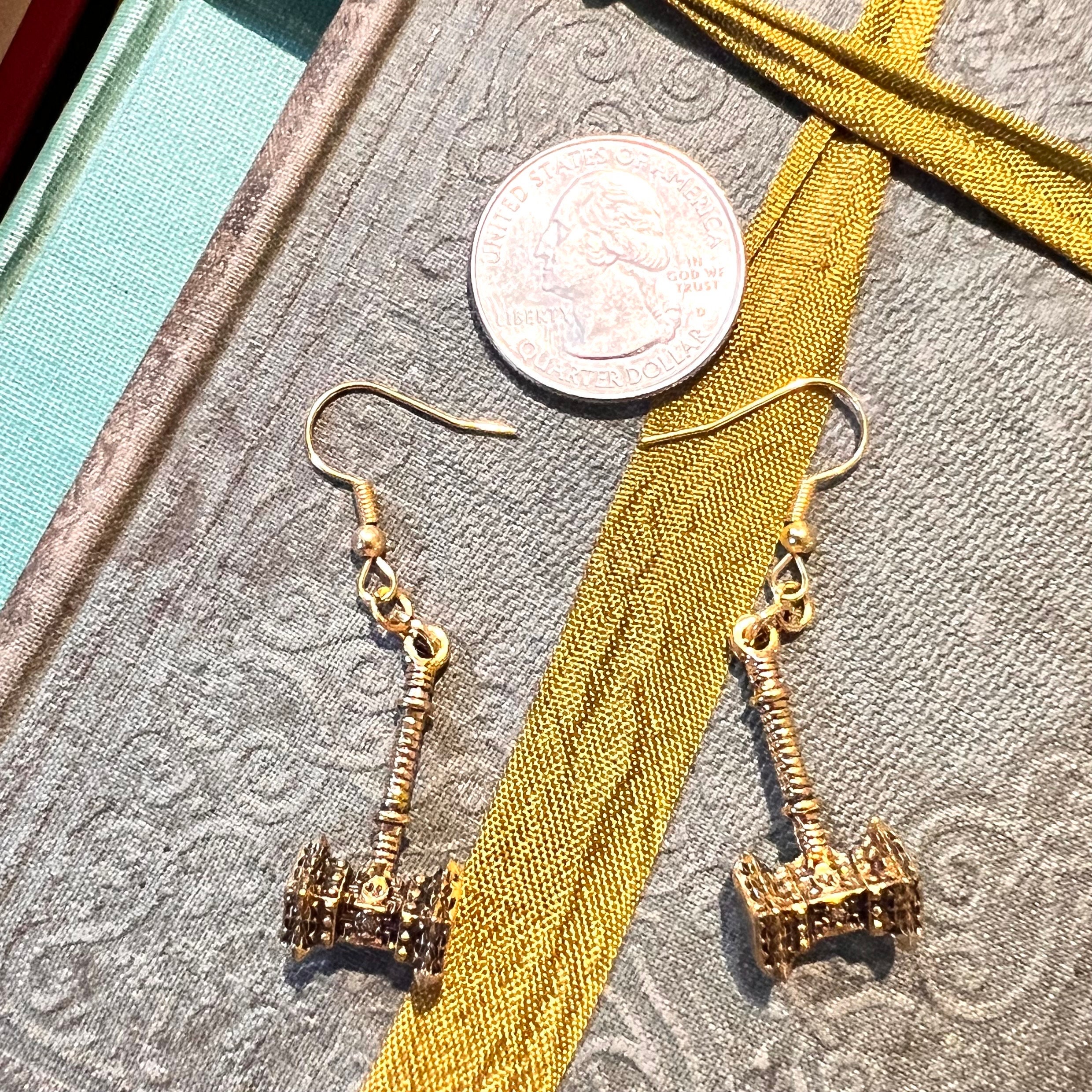 Dungeons and Dragons Jewellery. DND Jewellery. Barbarian War - Etsy