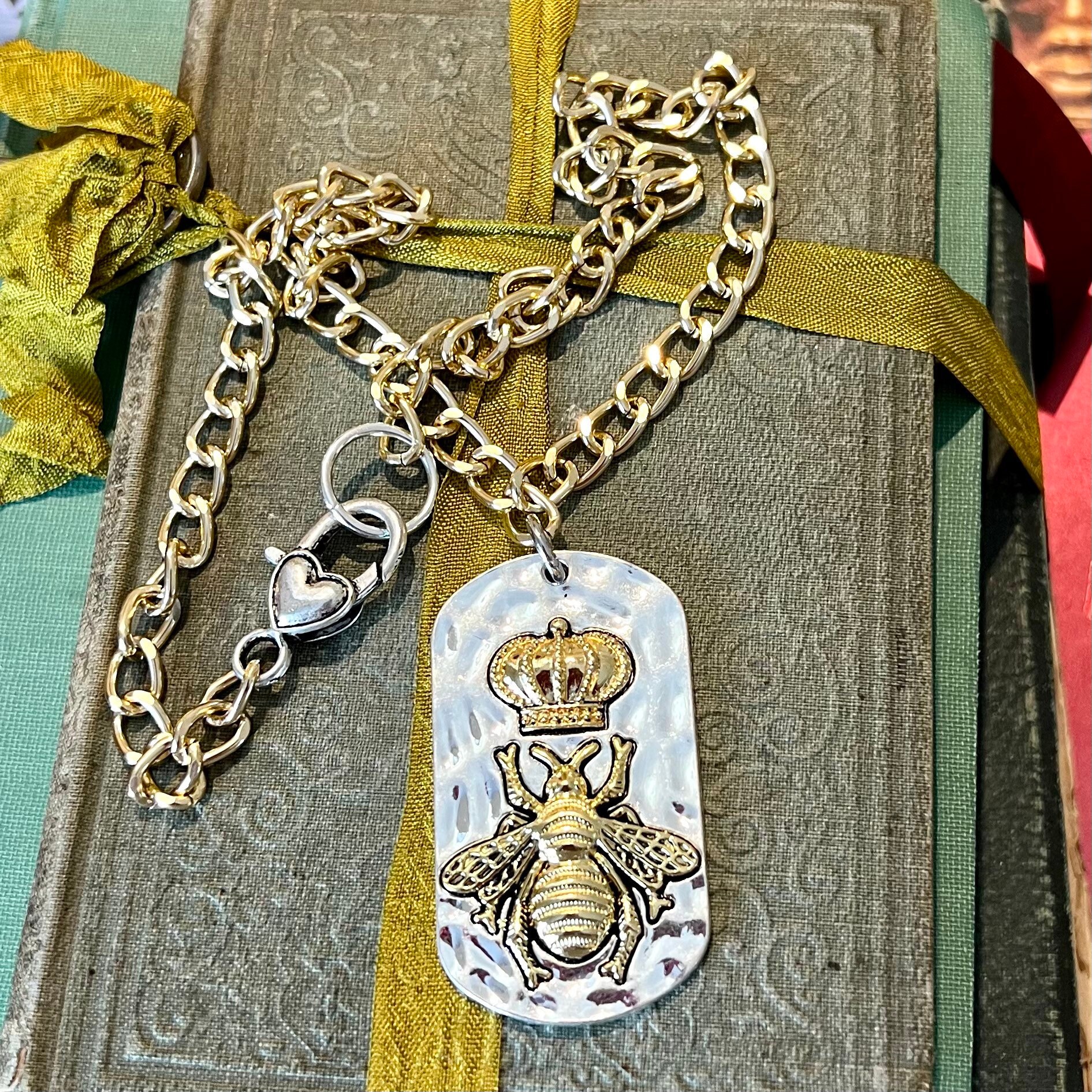 Queen Bee Dog Tag. Queen Bee Necklace. Queen Bee Jewelry. - Etsy
