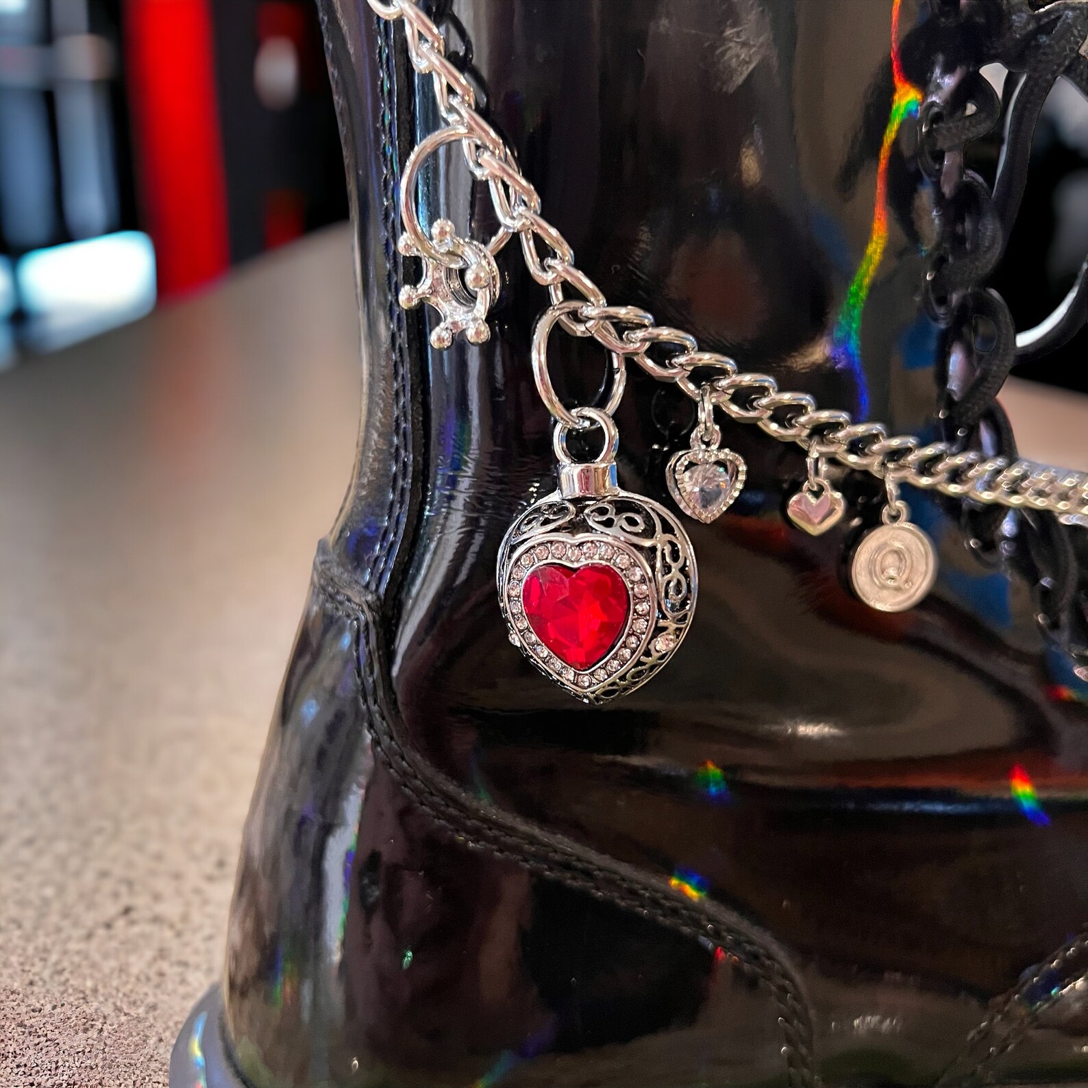 Queen of Hearts Boot Chain: Alice in Wonderland Jewelry - Etsy