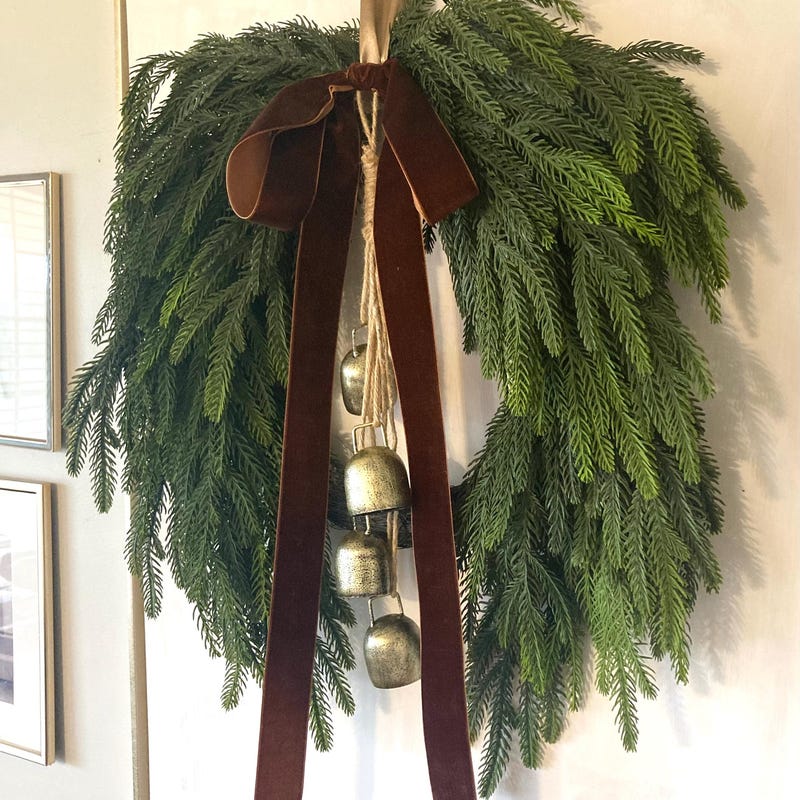 Chestnut Christmas Wreath - Etsy