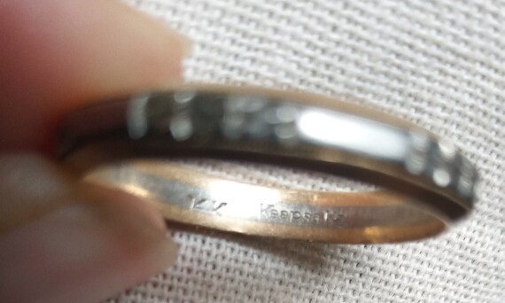 Keepsake 14k Gold Wedding Ring - Gem