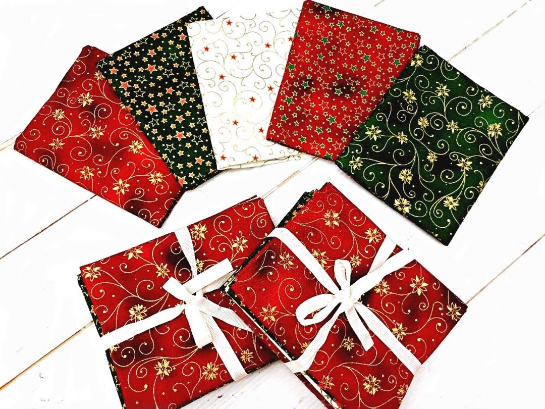 Christmas Fat Quarter Bundle, 100% Cotton, Festive Poinsettia Swirls ...
