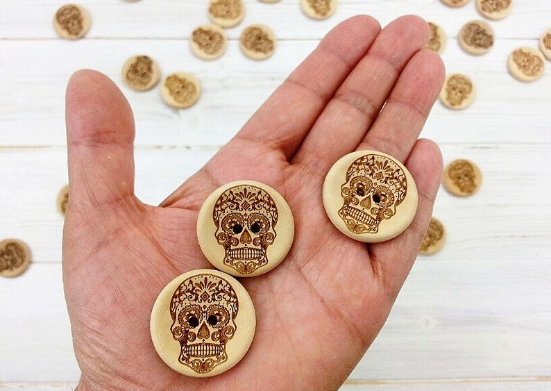 Skull Buttons Halloween Buttons Wooden Buttons Gothic - Etsy