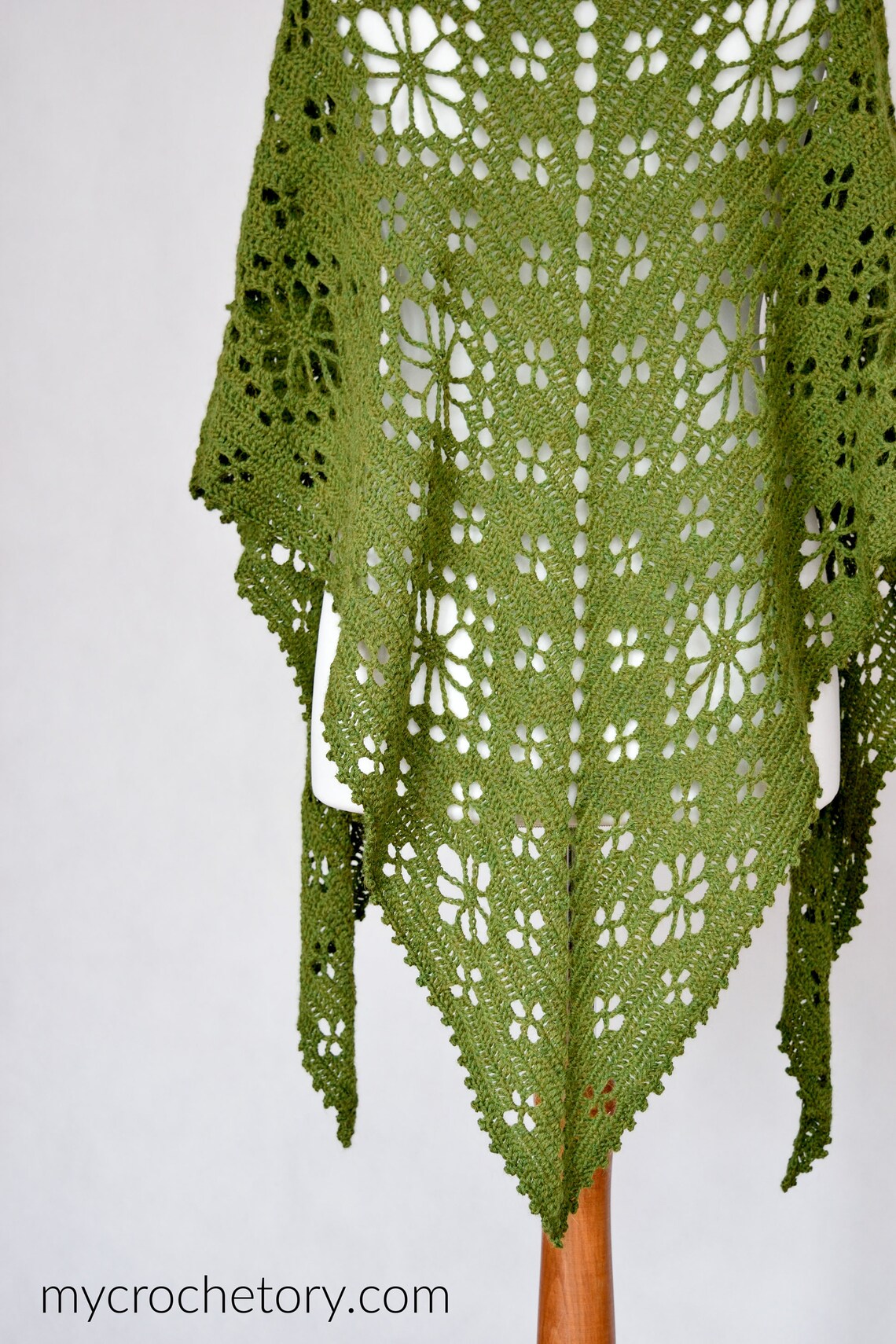 Field of Flowers Shawl Instant Download PDF Pattern Shawl Lacy Flower ...